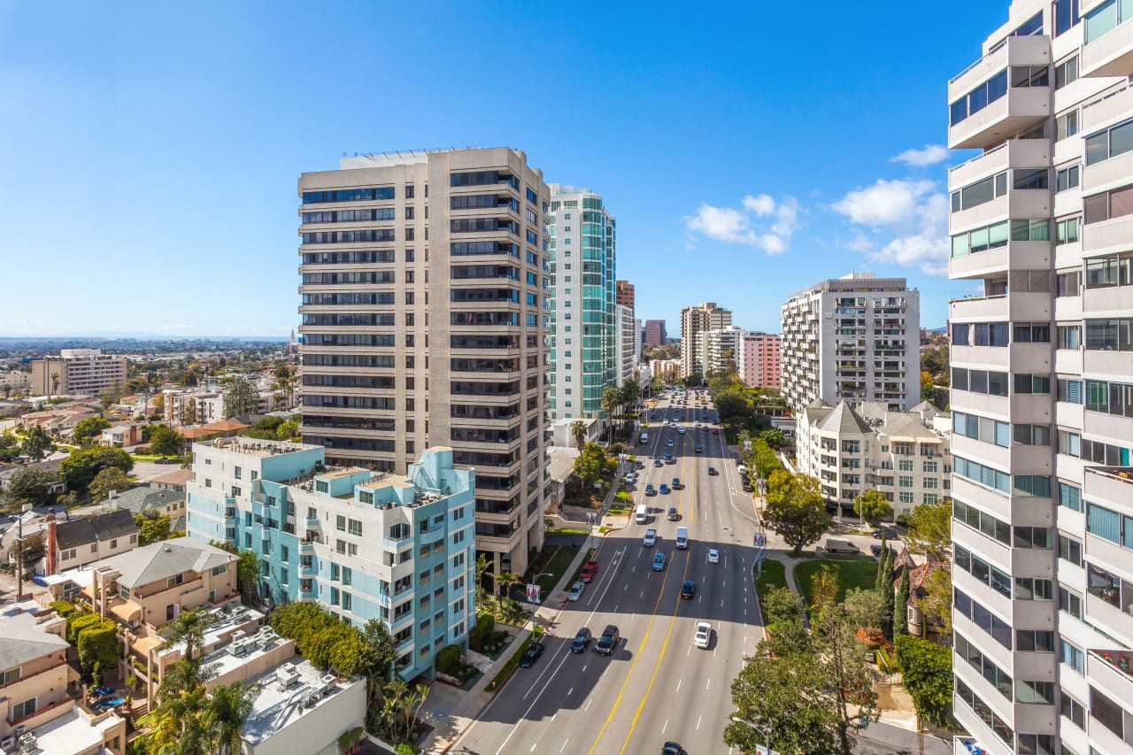 Comstock Hills Los Angeles