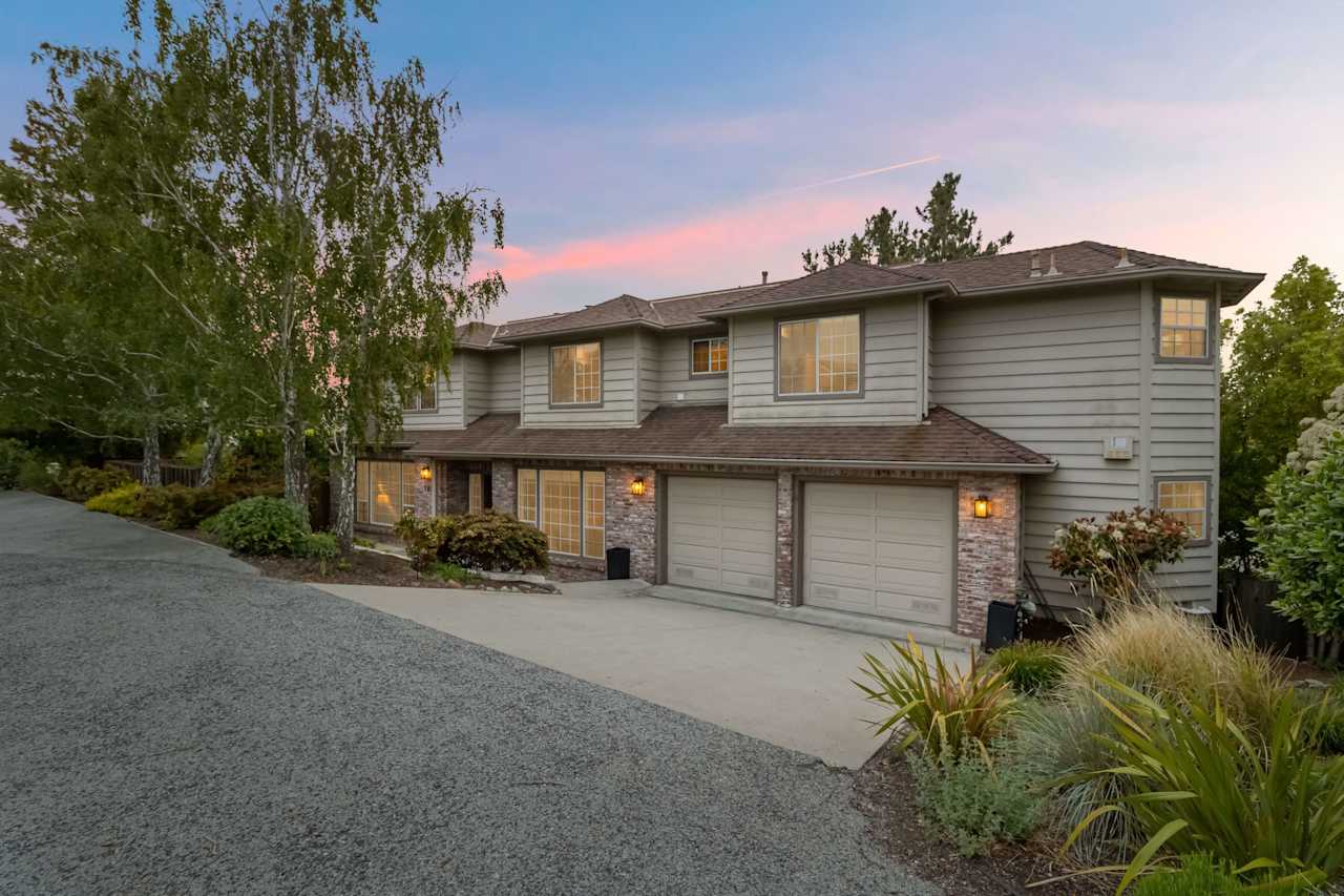 Emerald Hills Real Estate | Living in Emerald Hills, CA | Costantini Team