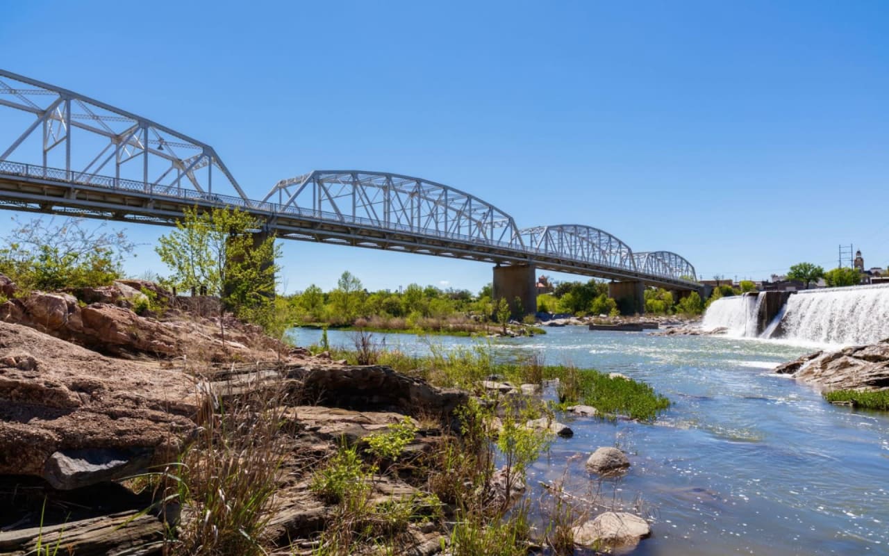 9 Family-Friendly Activities in Kingsland, Texas