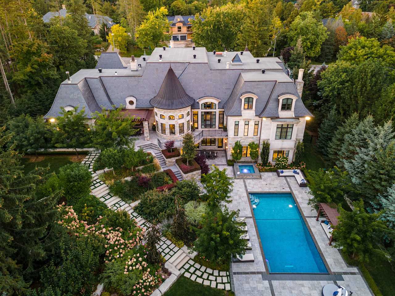 121 Rebecca Court | Maple, ON L6A 1G2 | Goodale Miller Team