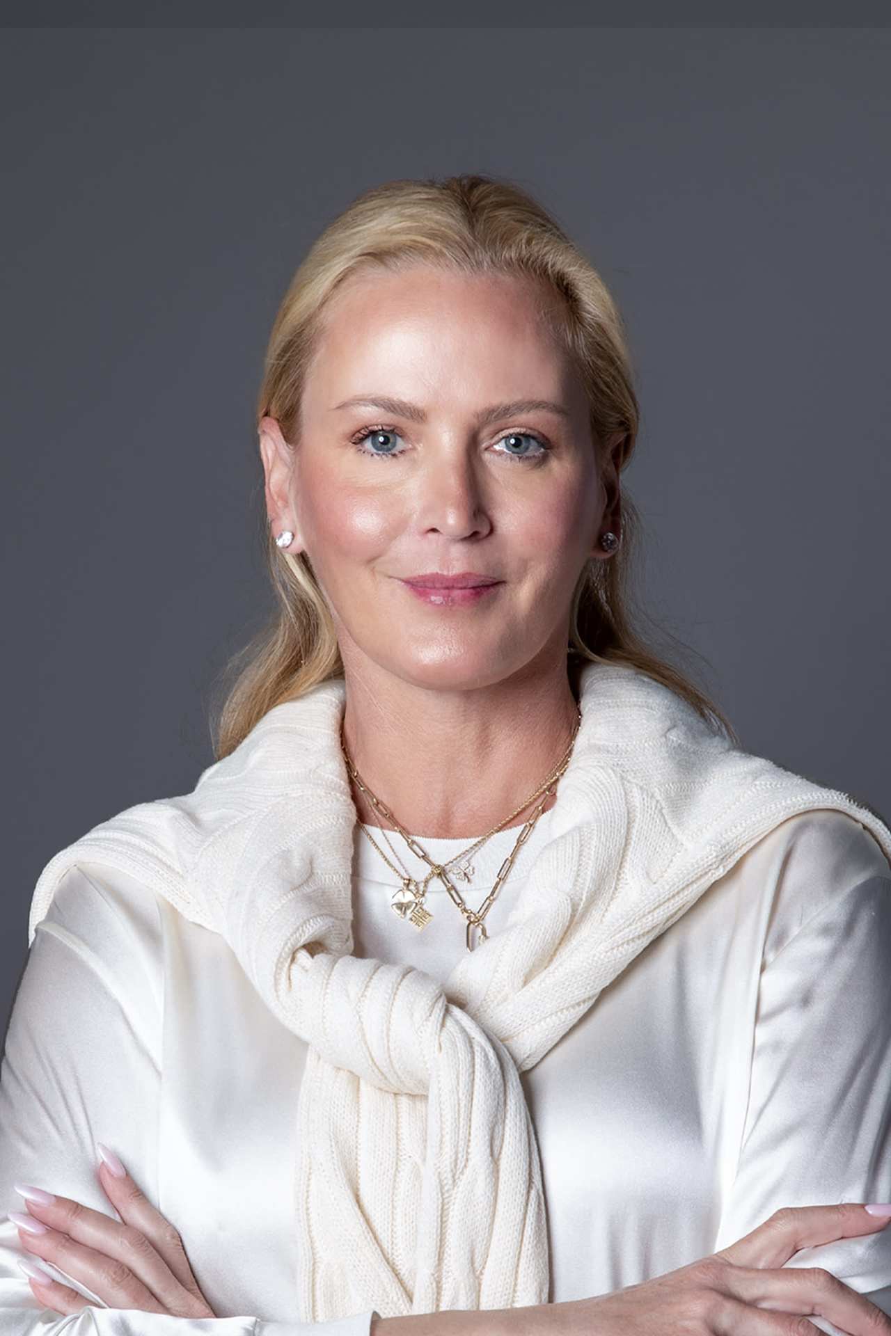 Members | Hilton Hilton | Legacy of Luxury