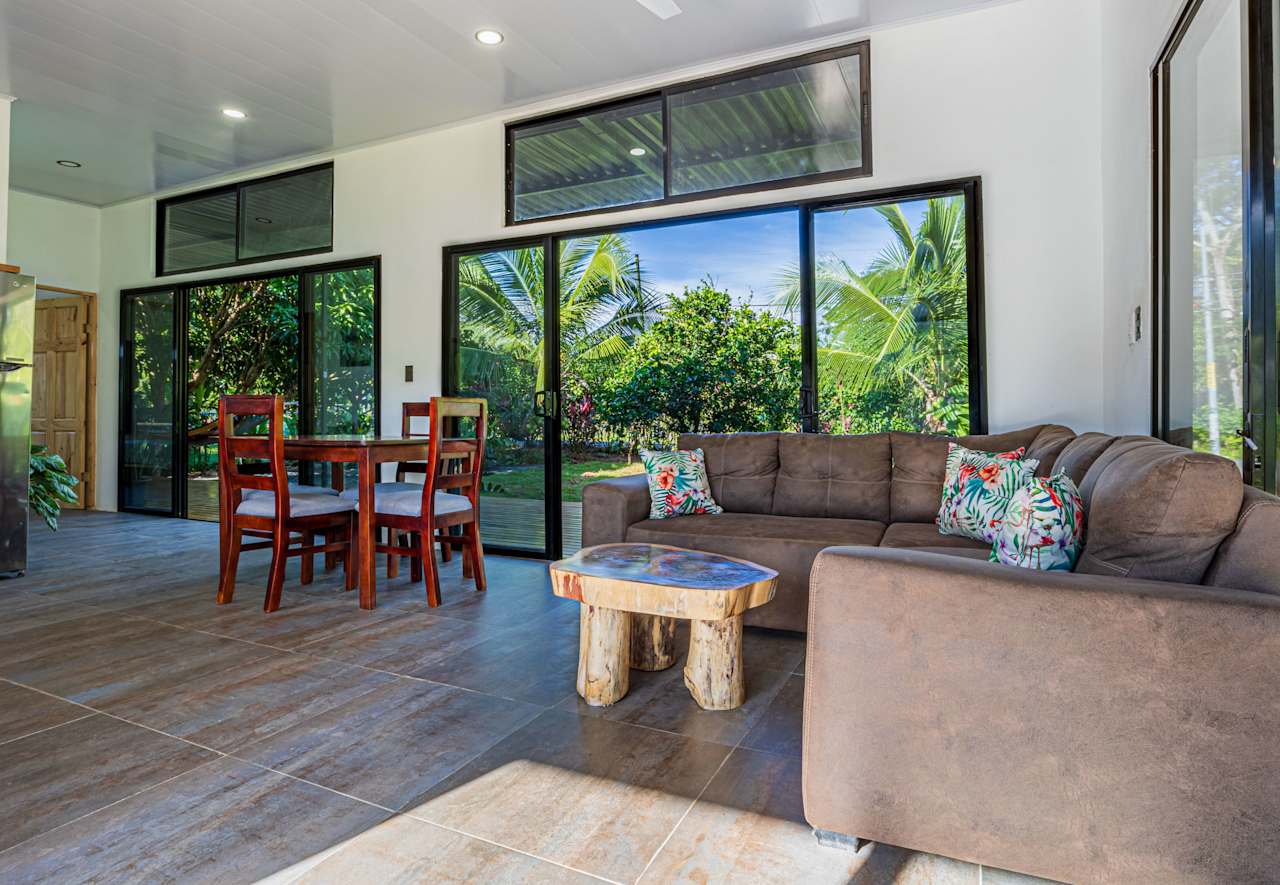 Tranquil 1-Bedroom Home with Pool in Hatillo-Dominical, Costa Rica