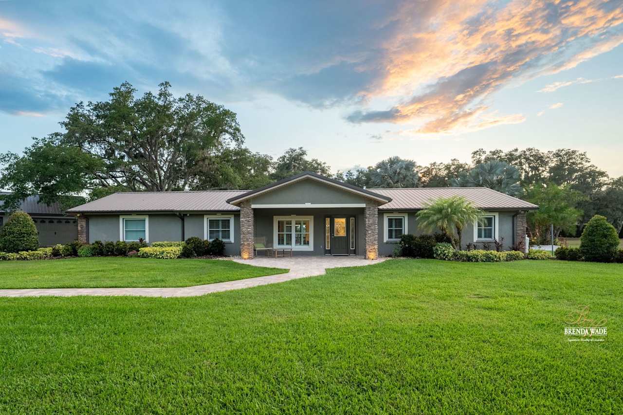 The Brenda Wade Team | Tampa Real Estate Agents