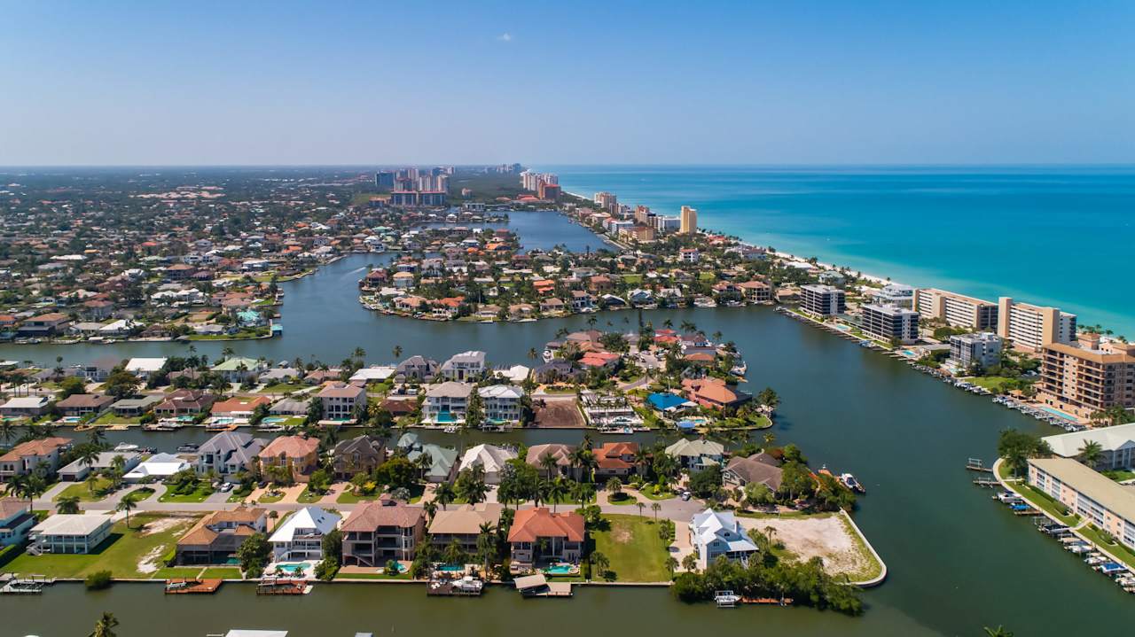 Vanderbilt Beach | Community Guide