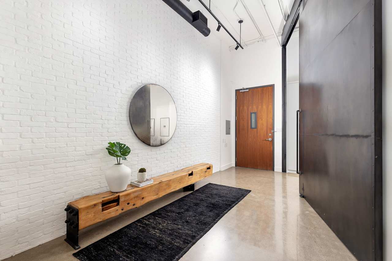 90 Sumach Street 304 & 305 | Toronto, ON, M5A4R4 | Lofty Luxury ...