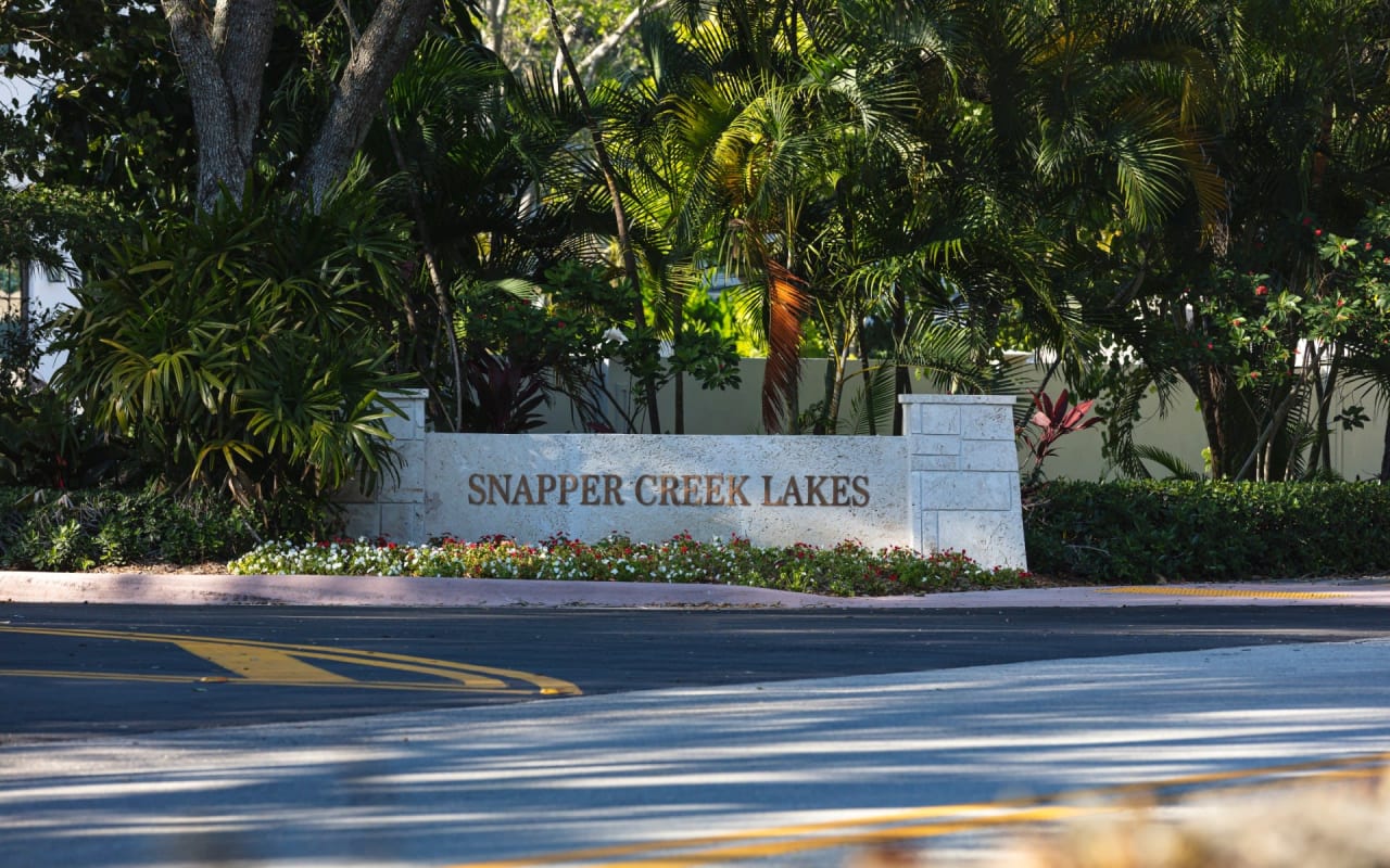 Community Guides | Michael Martinez Group | South Florida Real Estate Team