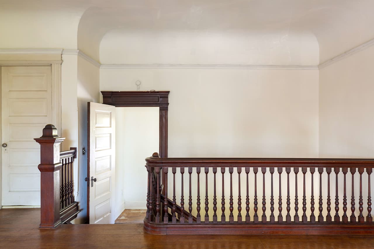 Grand Los Angeles Craftsman