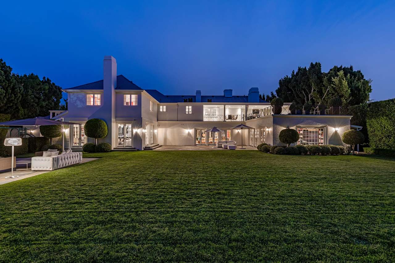 219 S Mapleton Dr | 90024 | 9 Beds, 9 Baths