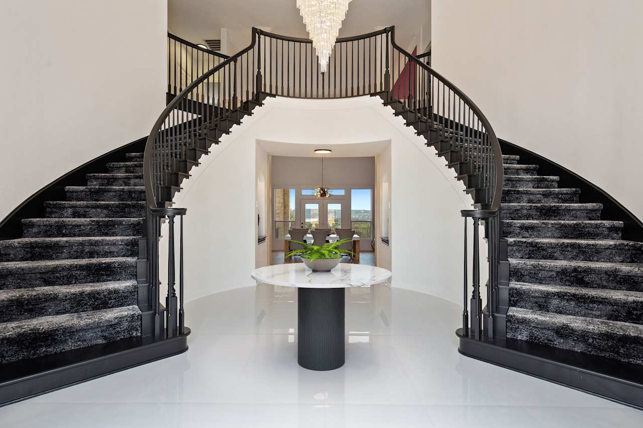 4415 Lago Viento | Susan Barringer | Austin Real Estate Agent