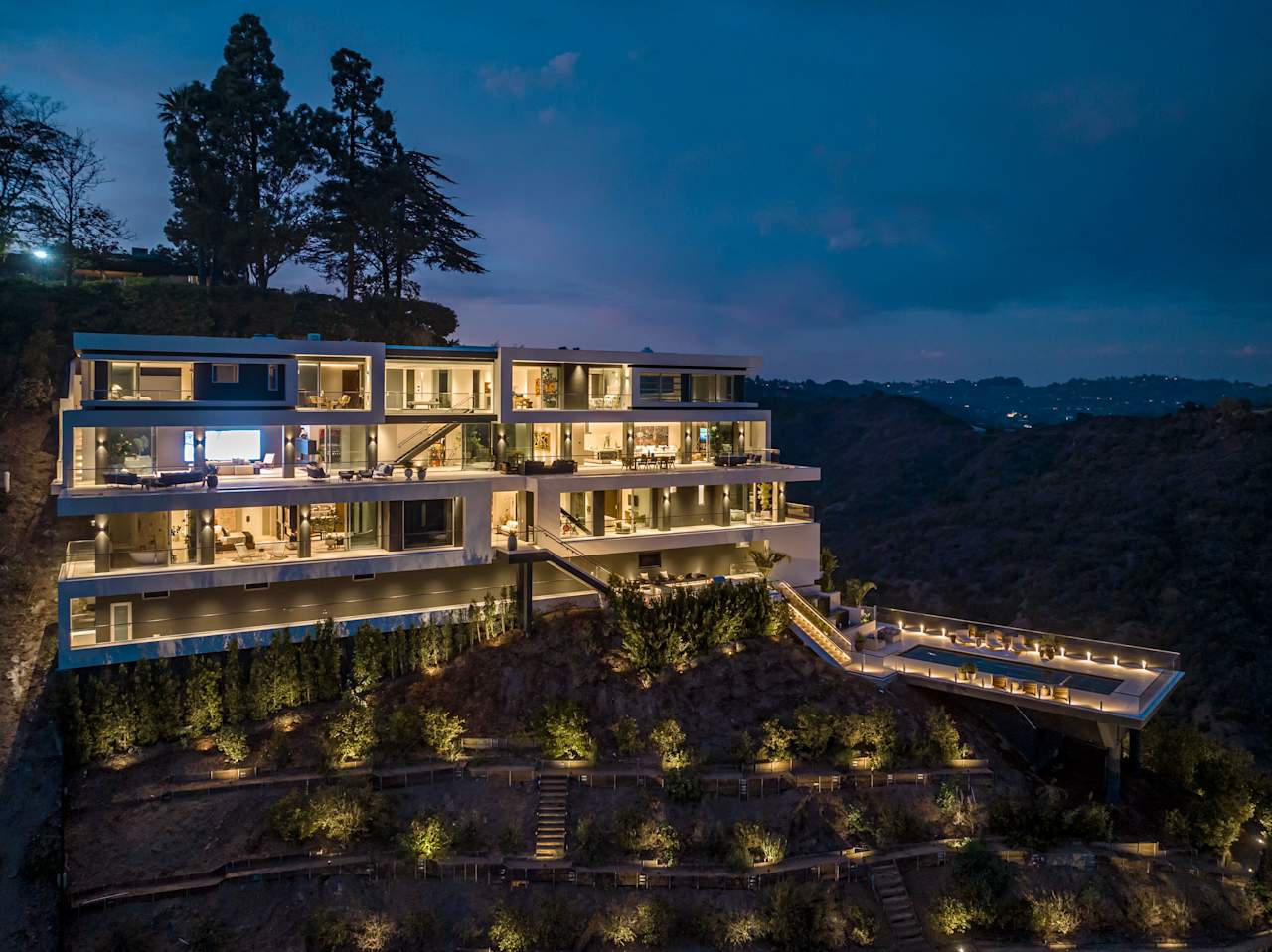 Exclusive Listings | Carolwood | Beverly Hills Real Estate Agents