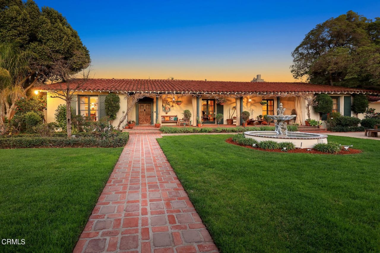 Casa Bonita in Altadena