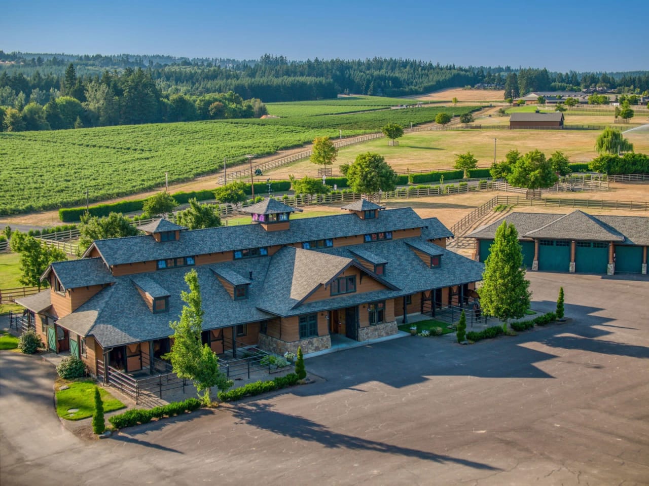 Inside a Stunning 200-Acre Oregon Horse Farm That Just Listed for $19.5 ...