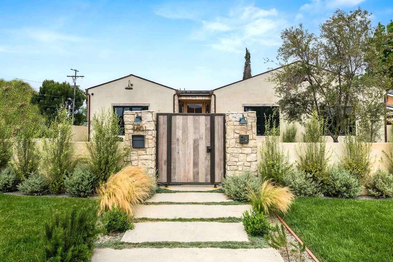 Jade Mills | Beverly Hills Realtor & LA Real Estate Agent Near Me