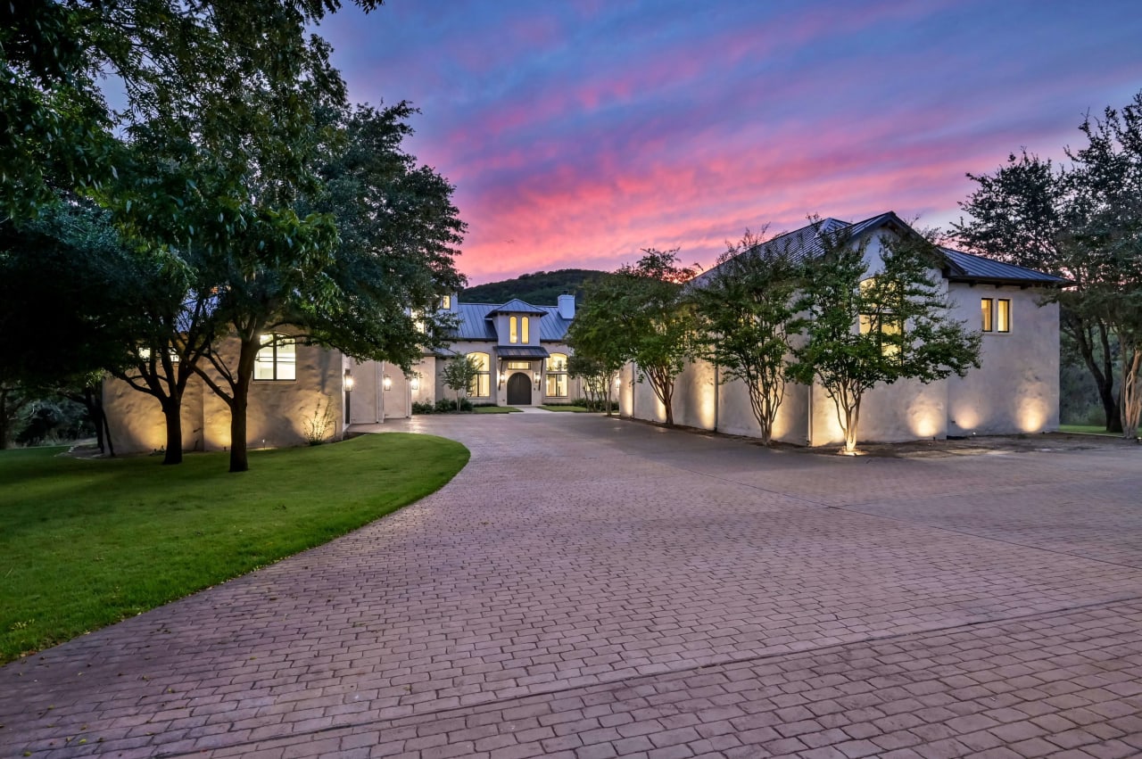 13414 Shore Vista Drive | A Luxury Lake Austin Retreat