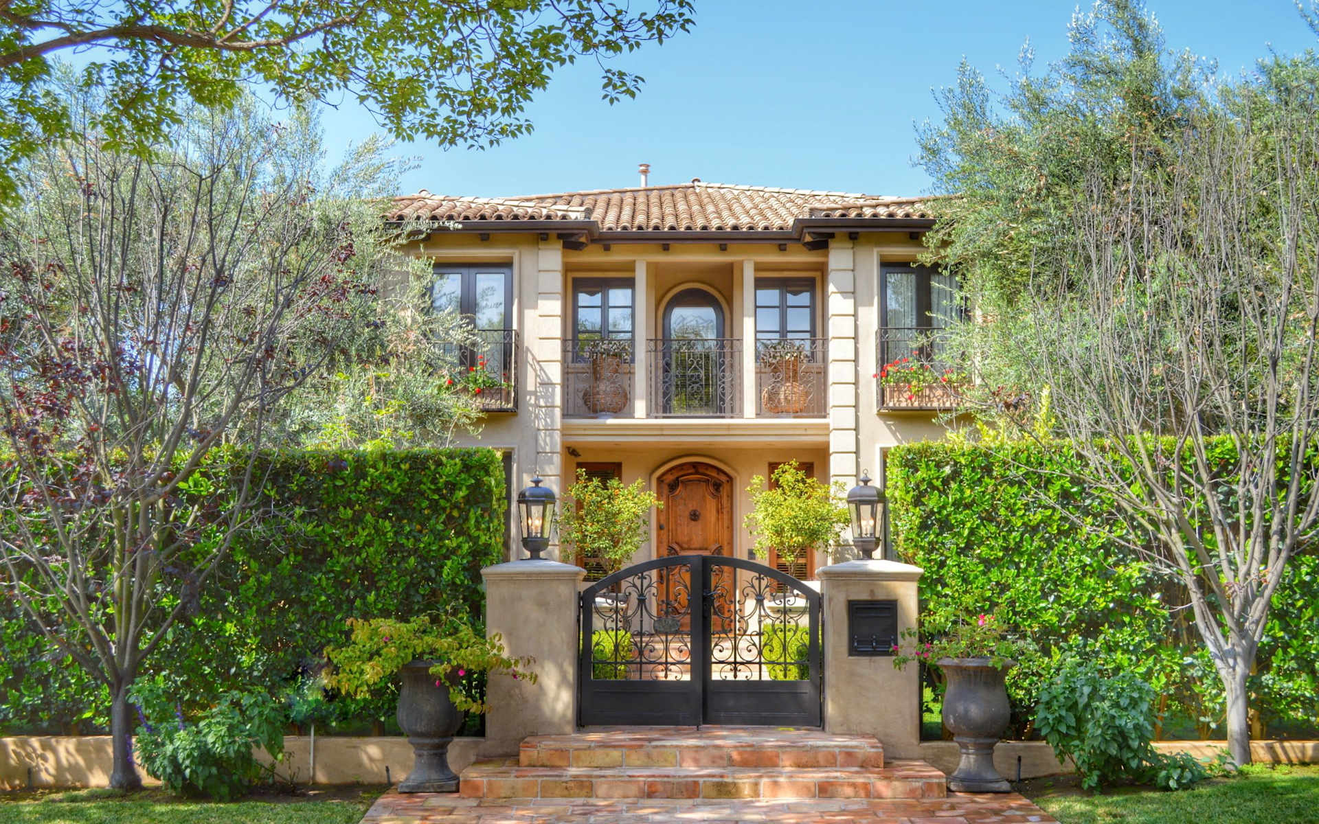 20/ Twenty Group | Santa Barbara Real Estate Agents