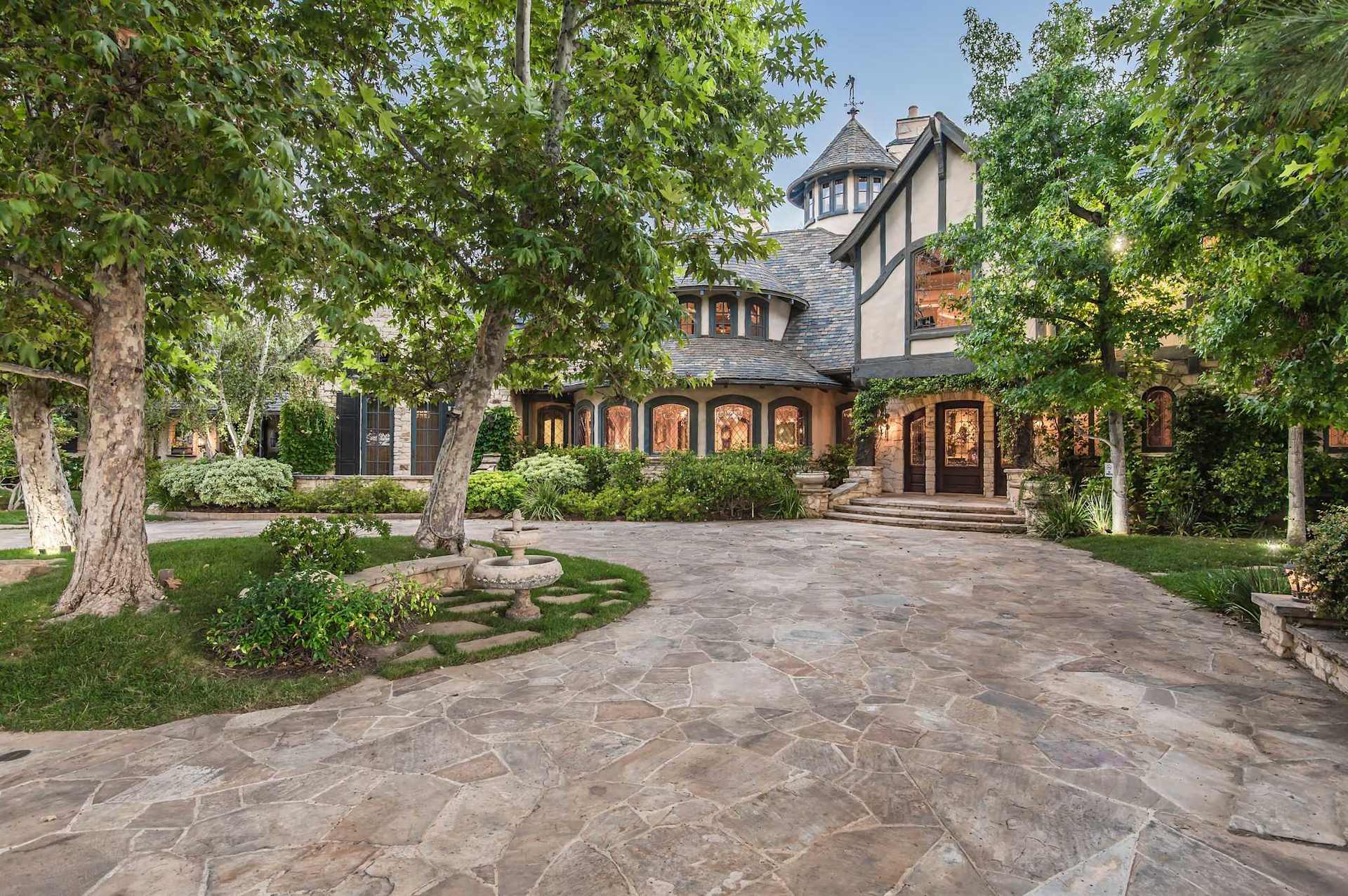 Luxurious French Country Estate | Frontgate Real Estate