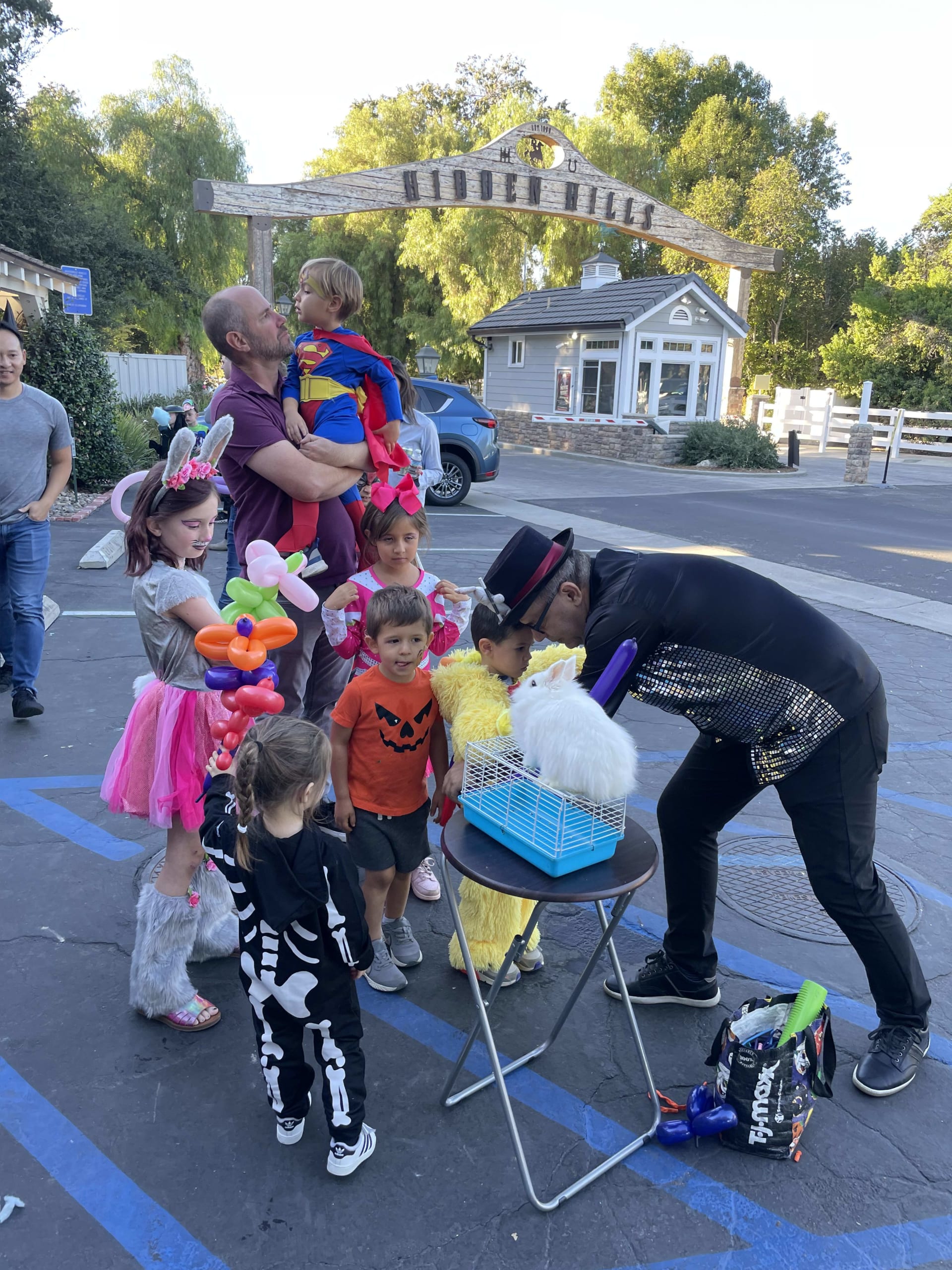 Frontgate Real Estate Kids Halloween Party ~ Our Spookiest Halloween ...