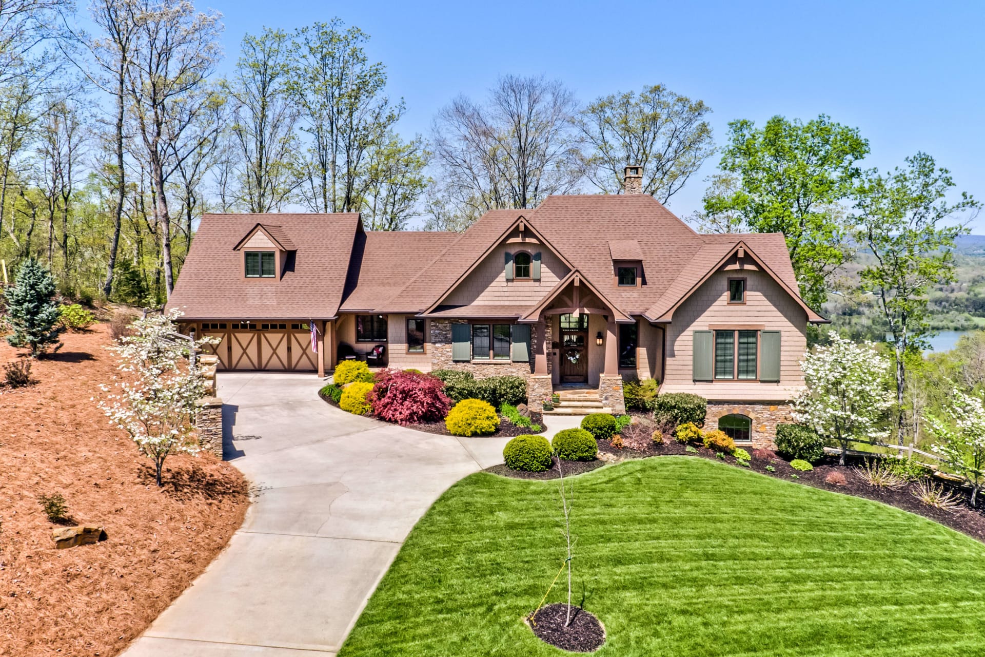 Janet DeBusk Hensley | Knoxville Real Estate Expert