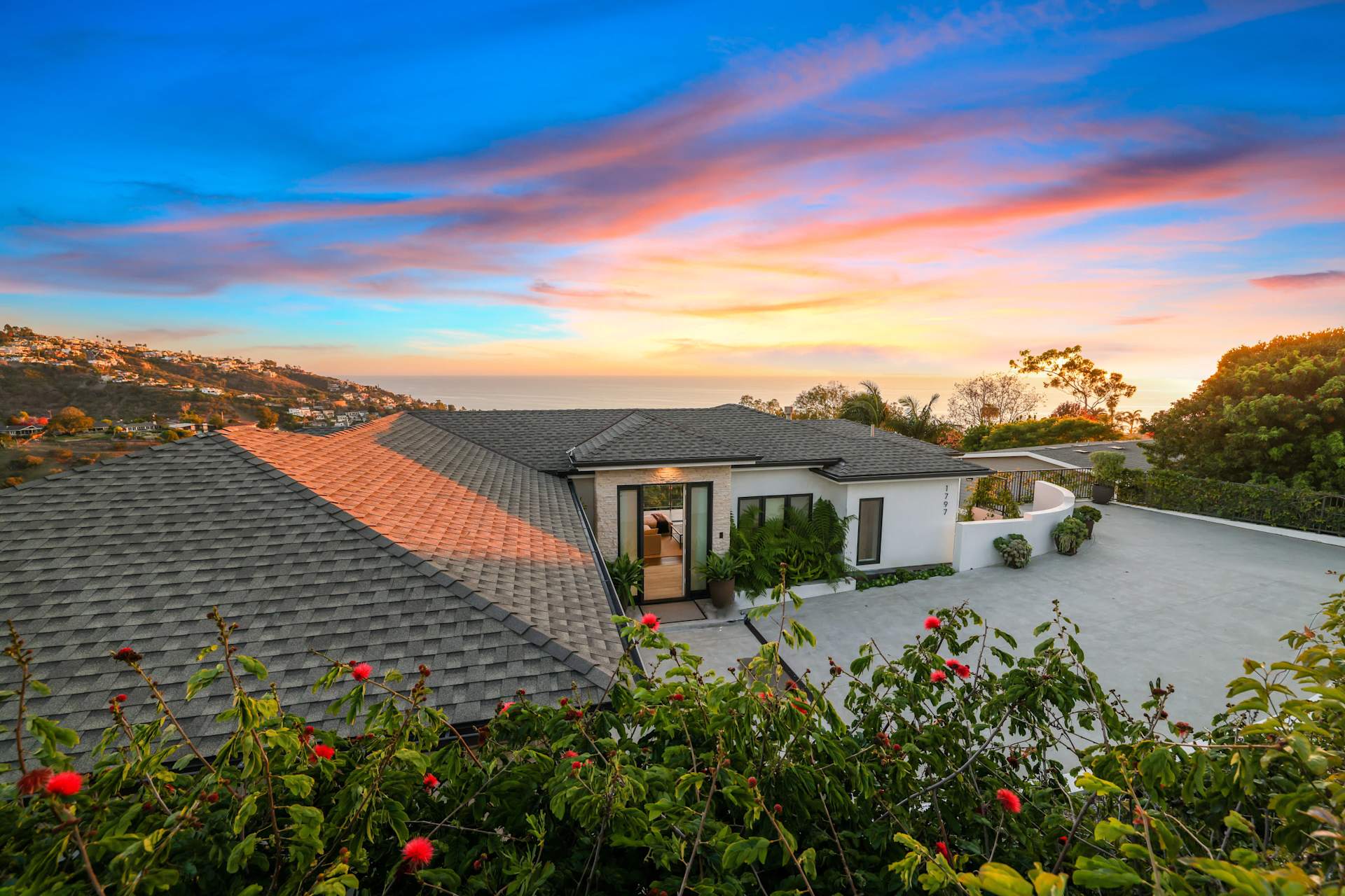 Homepage [james.mintrealestate.com]