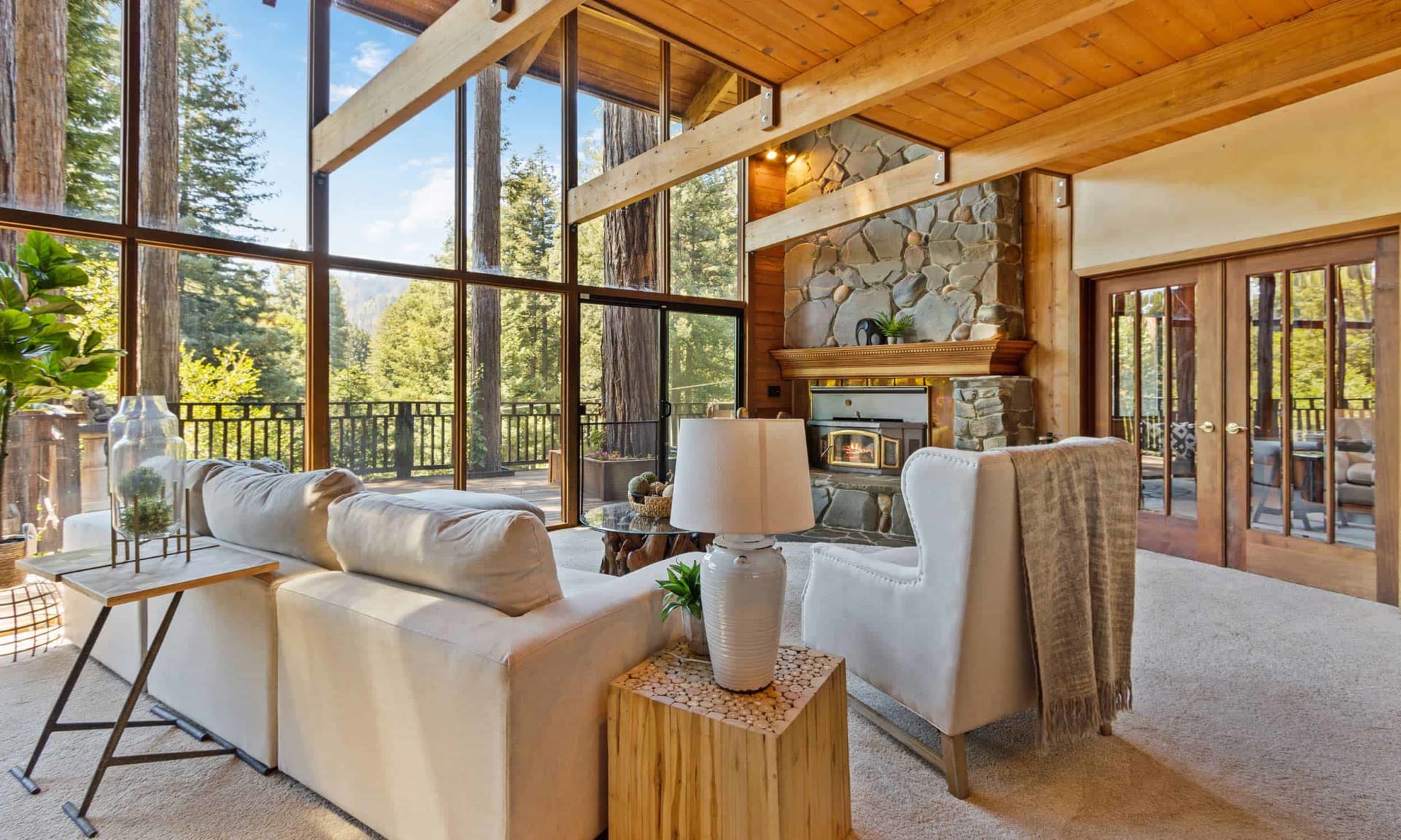 Selling - Pistol Pete Real Estate Peter Eubank - Room Real Estate