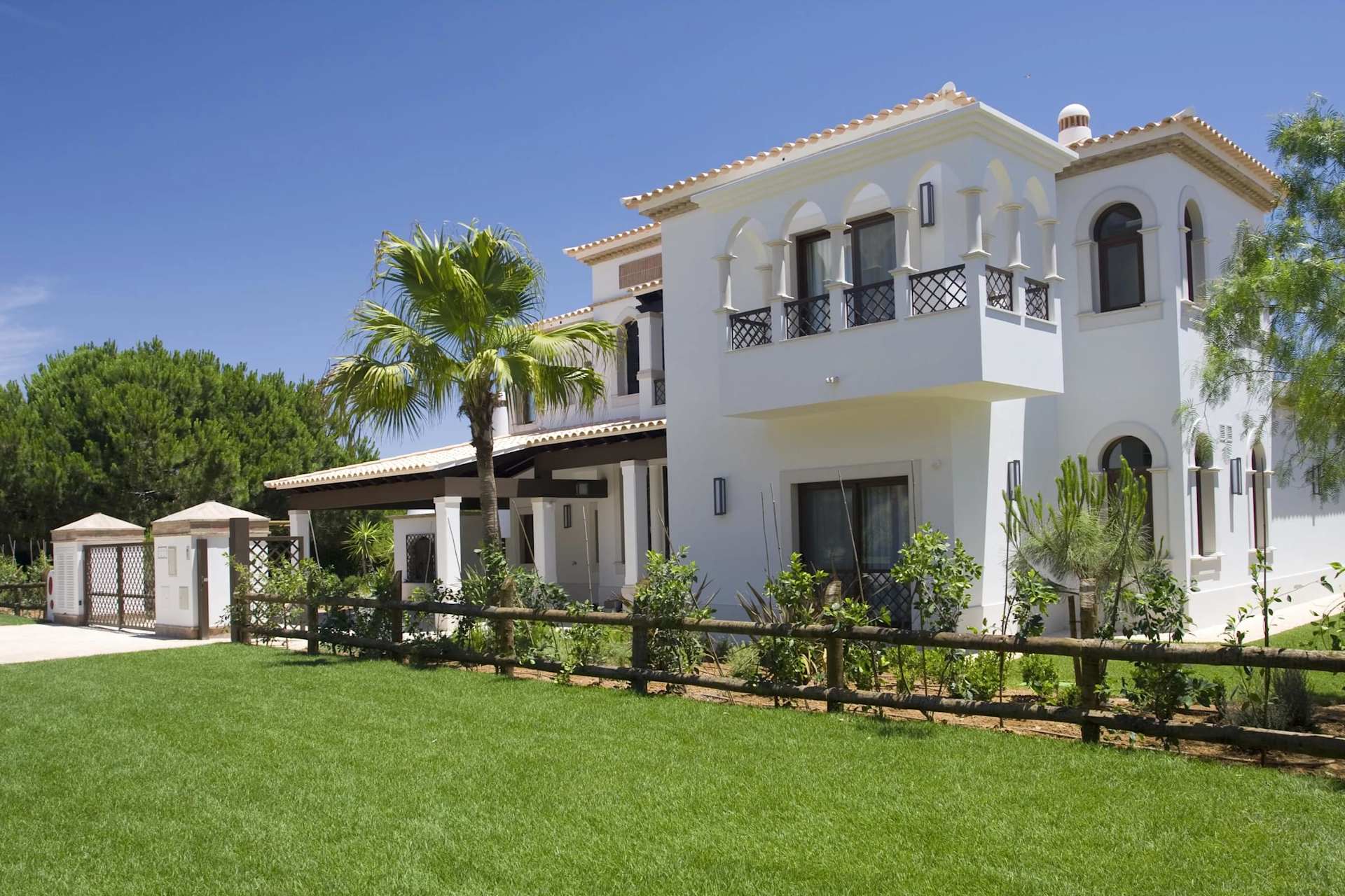 For Sale Properties in Cape Coral, FL | Yakelin Gonzalez