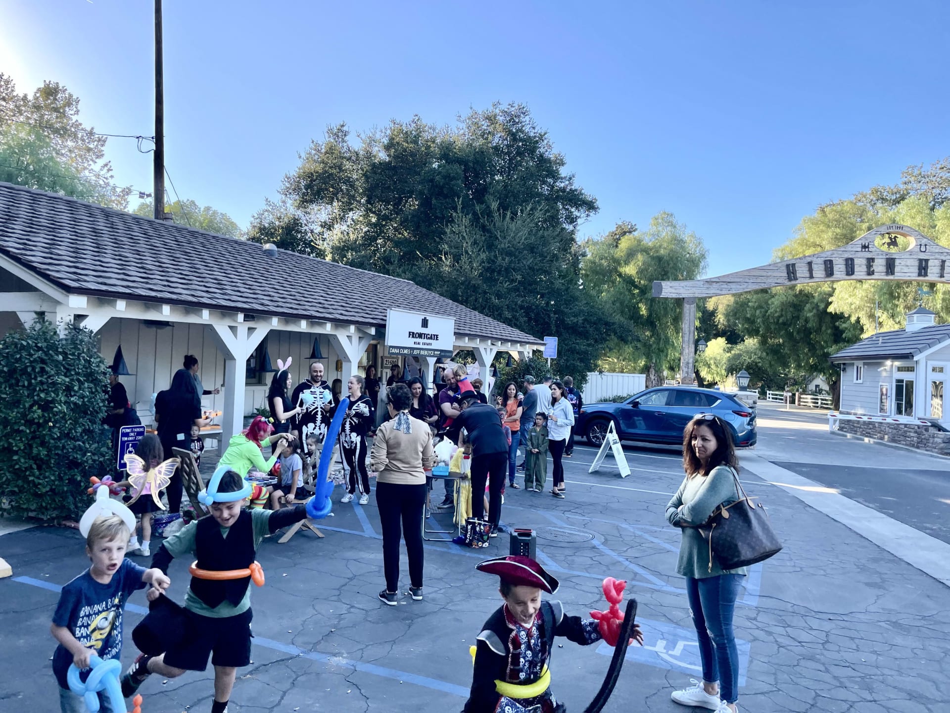 Frontgate Real Estate Kids Halloween Party ~ Our Spookiest Halloween ...