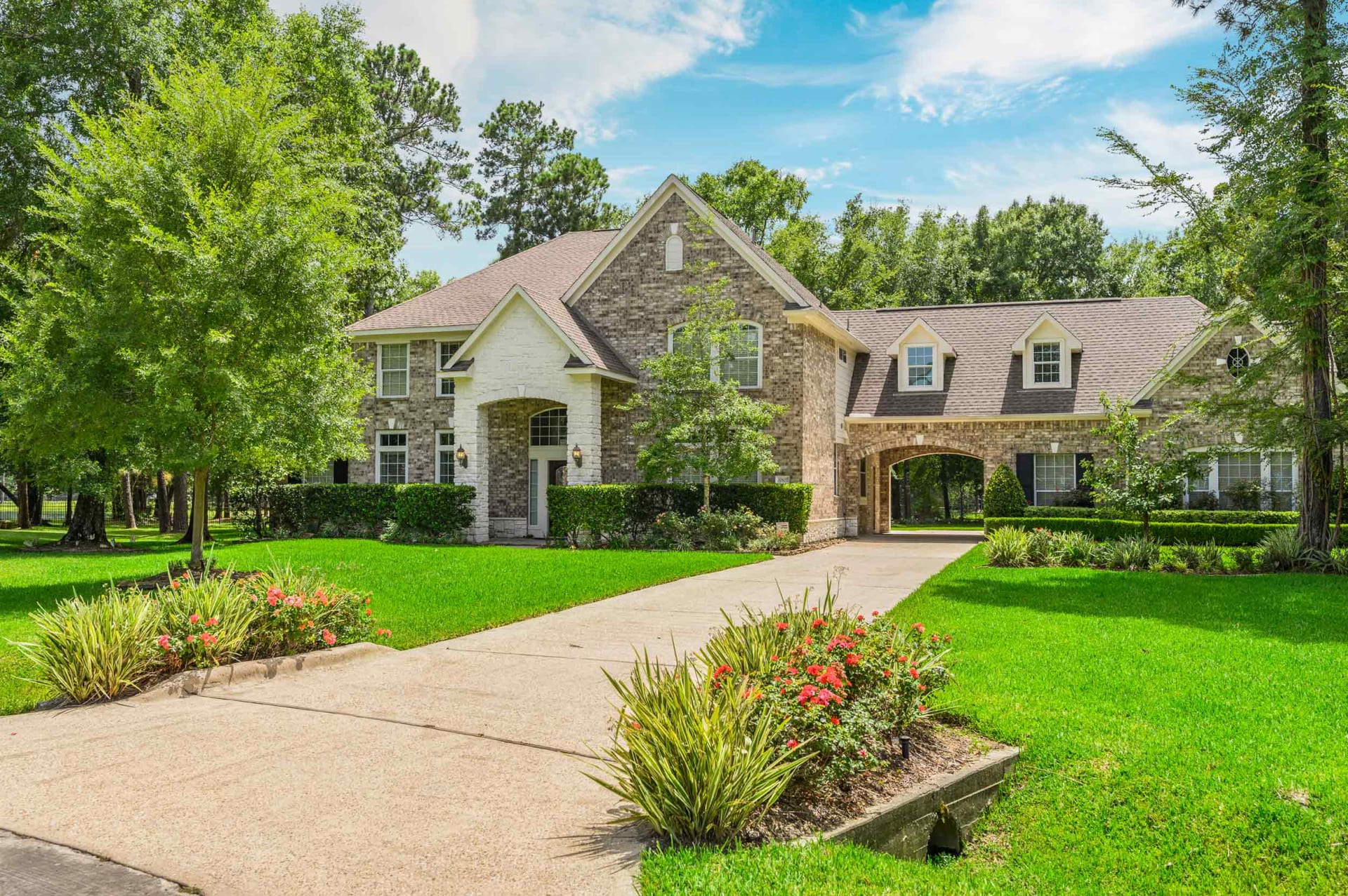 Houston Real Estate | Liv Texas | Homes to Buy & Sell