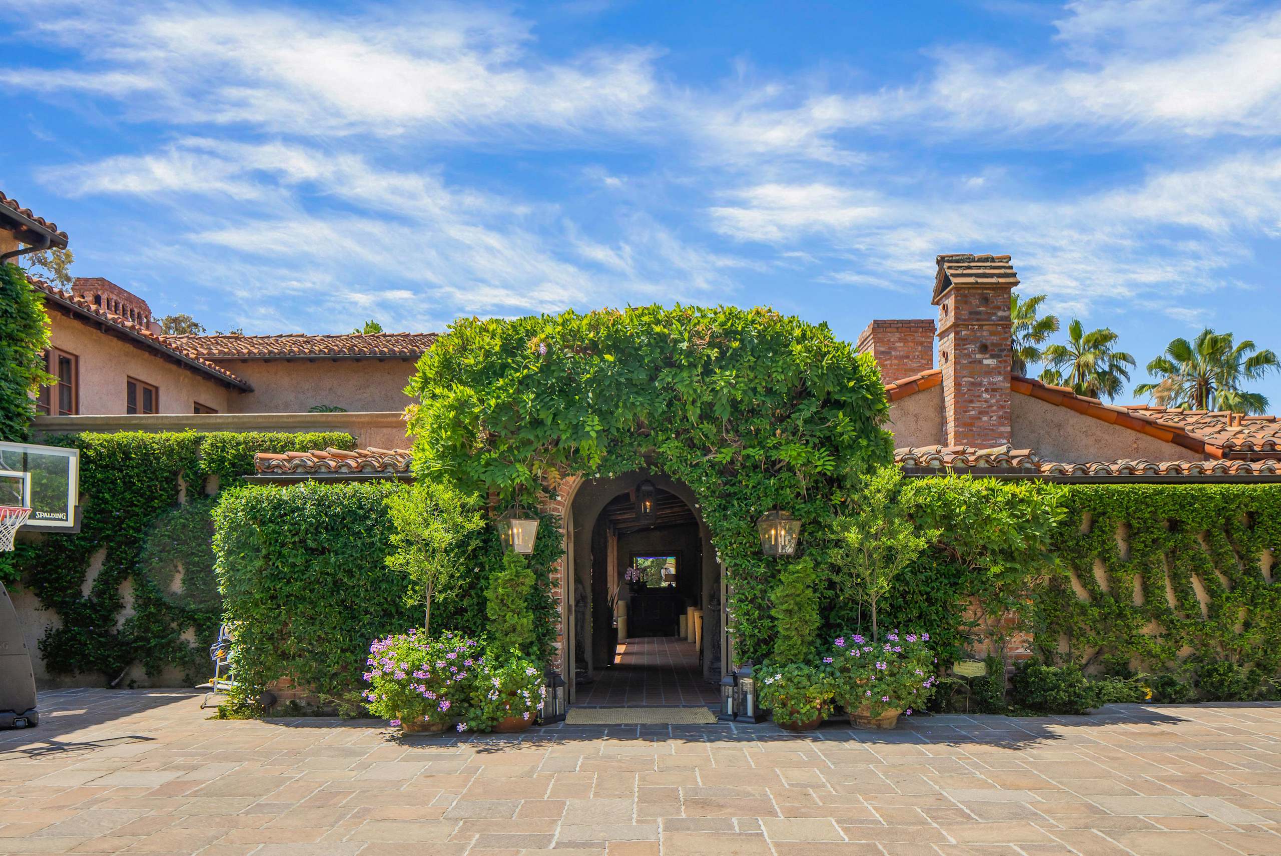 Software Mogul's 28,000 Sq. Ft. "Villa Theos" Asks $85 Million in ...