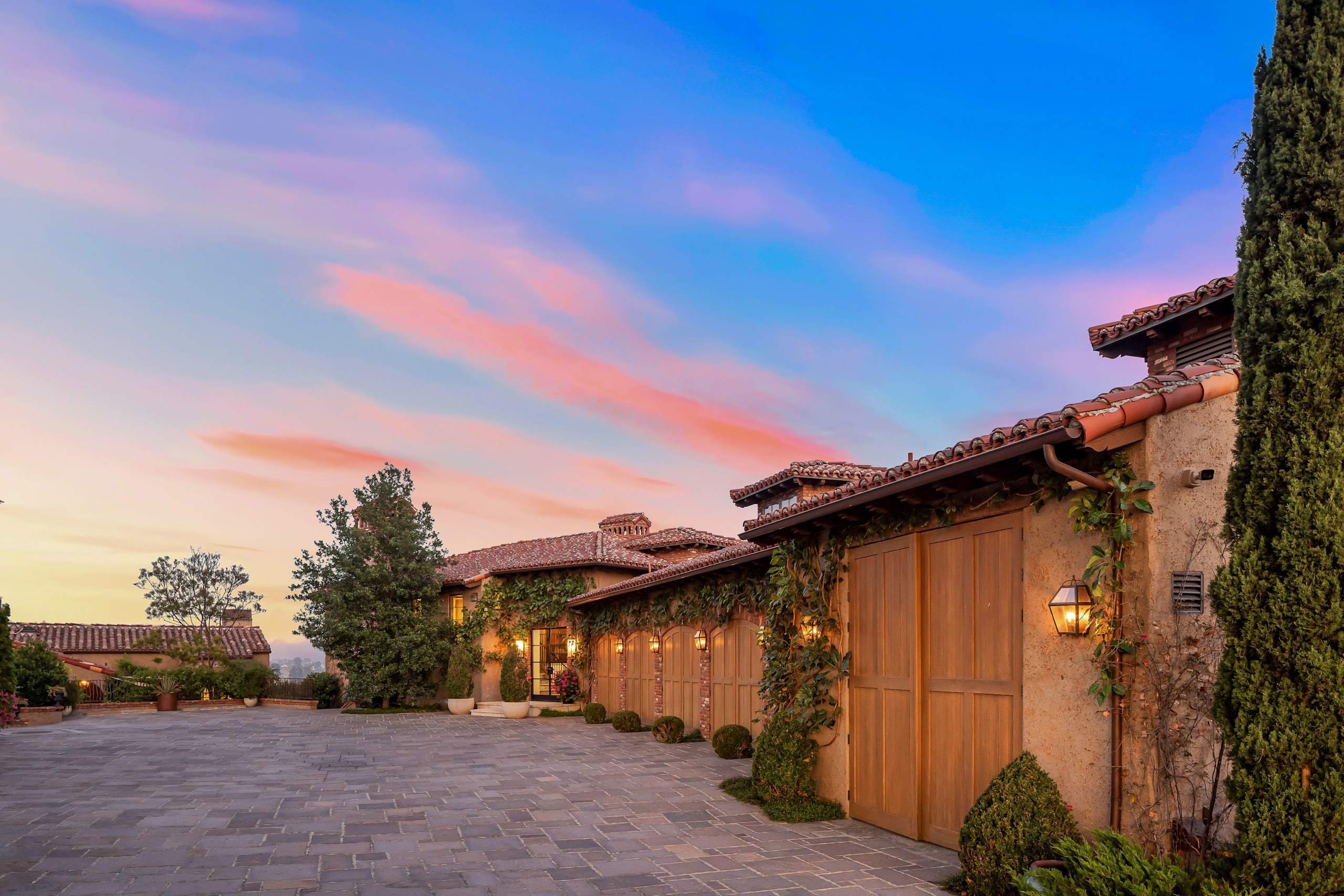 Software Mogul's 28,000 Sq. Ft. "Villa Theos" Asks $85 Million in ...