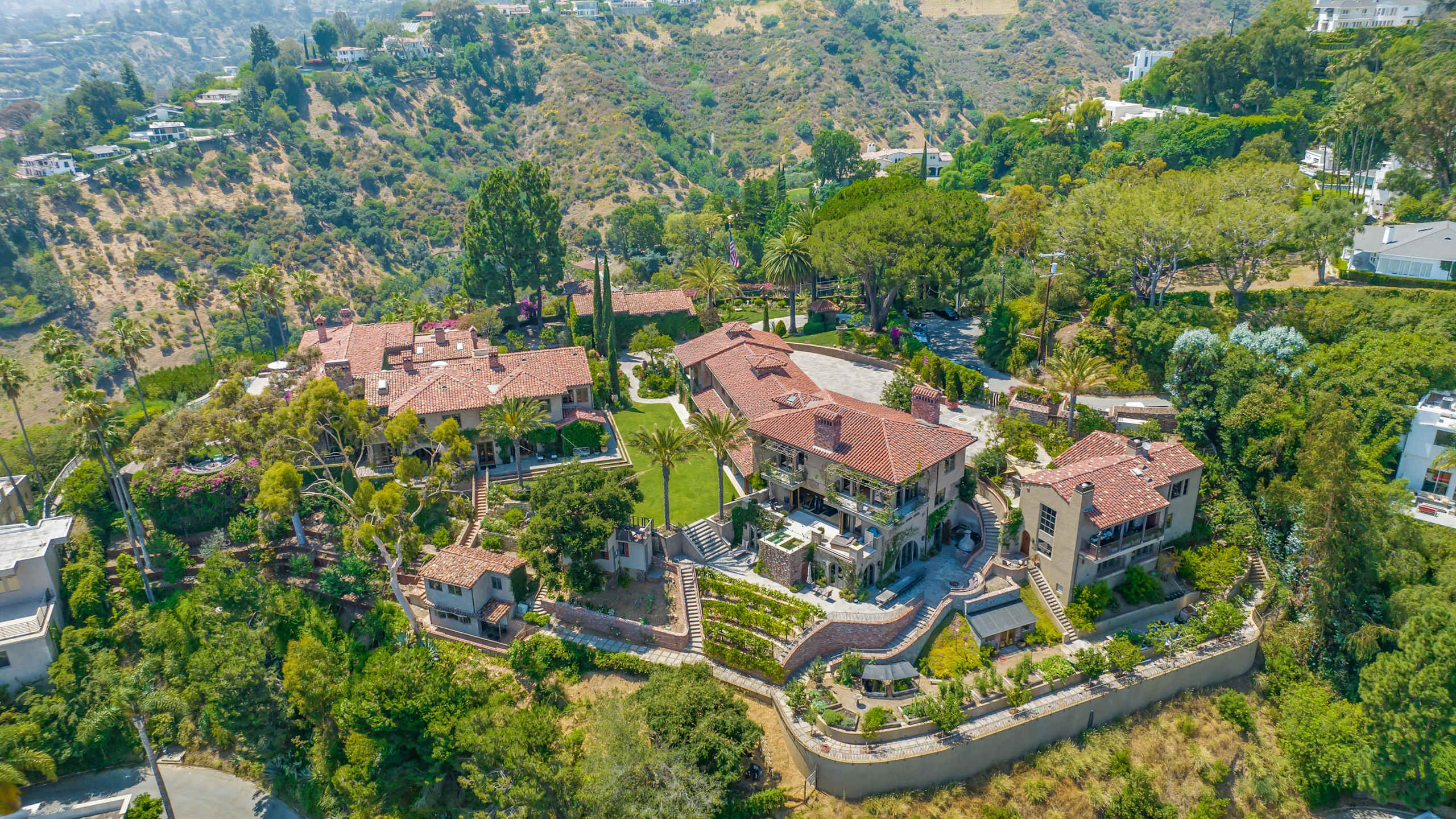 Software Mogul's 28,000 Sq. Ft. "Villa Theos" Asks $85 Million in ...
