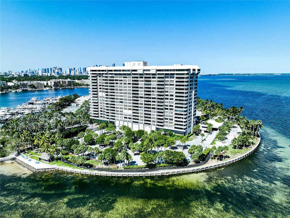 1 Grove Isle Drive #A908