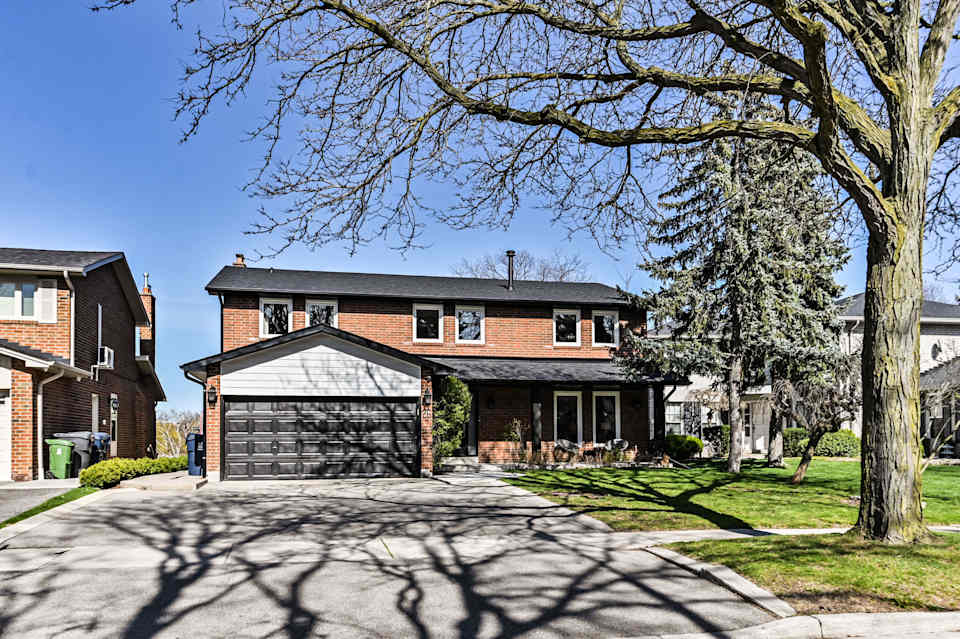 SOLD: Exceptional Residence on Eden Valley | Barry Cohen Homes