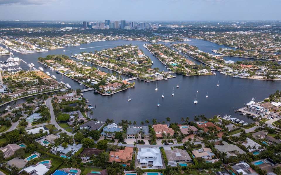 Harbor Beach | Neighborhood Guide | Hidy Homes Team