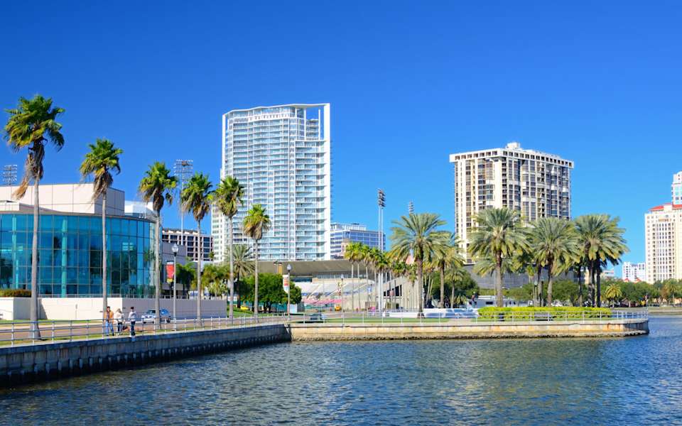 Snell Isle, Florida Neighborhood Guide | Melody M. Stang