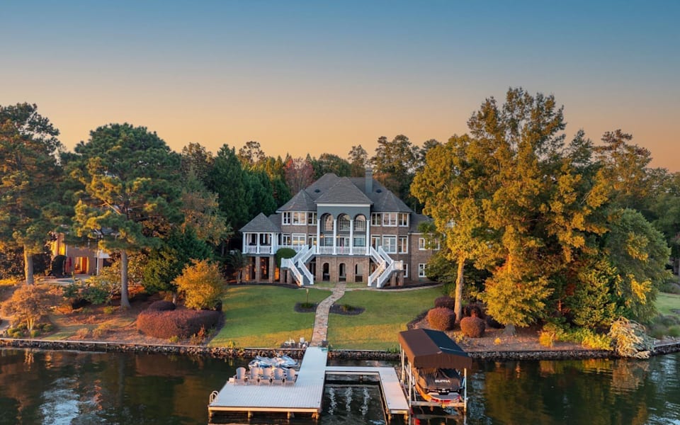 Lake Life 101: A Beginner's Guide to Living on Lake Oconee | Blog | Riezl Baker