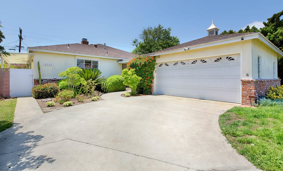 8121 Georgetown Ave | Manhattan Beach Real Estate | Amy Frelinger Team