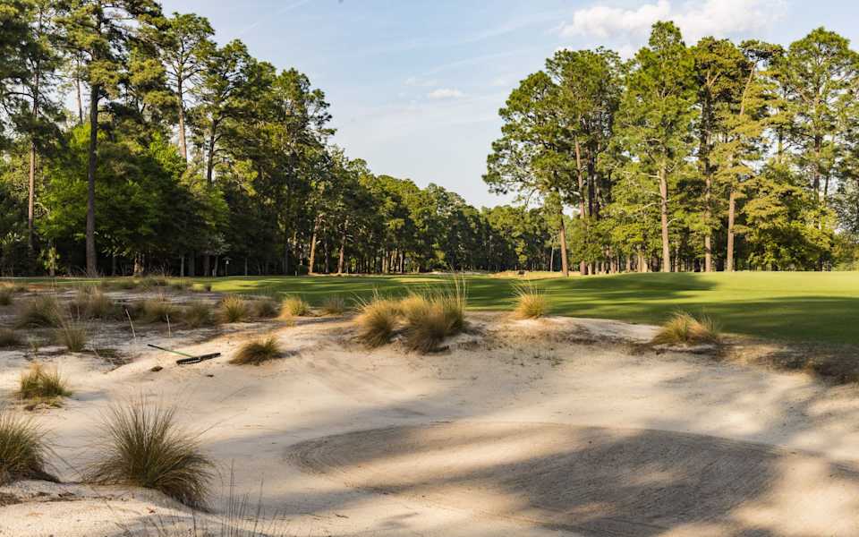 Wildcat Cliffs Country Club | Neighborhood Guide