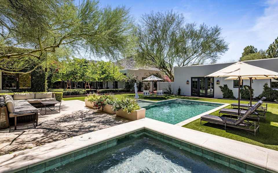 The Benefits of Living in Paradise Valley: A Comprehensive Guide | Blog ...