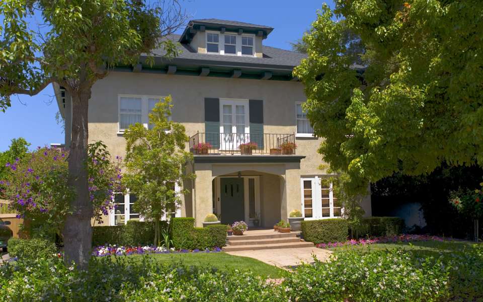 Newton Booth | Neighborhood Guide