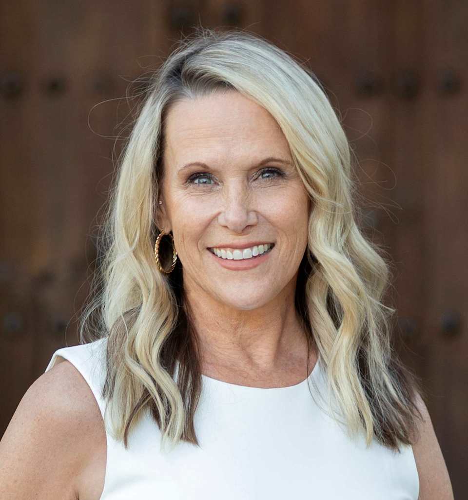 About Tracy van Ravensway