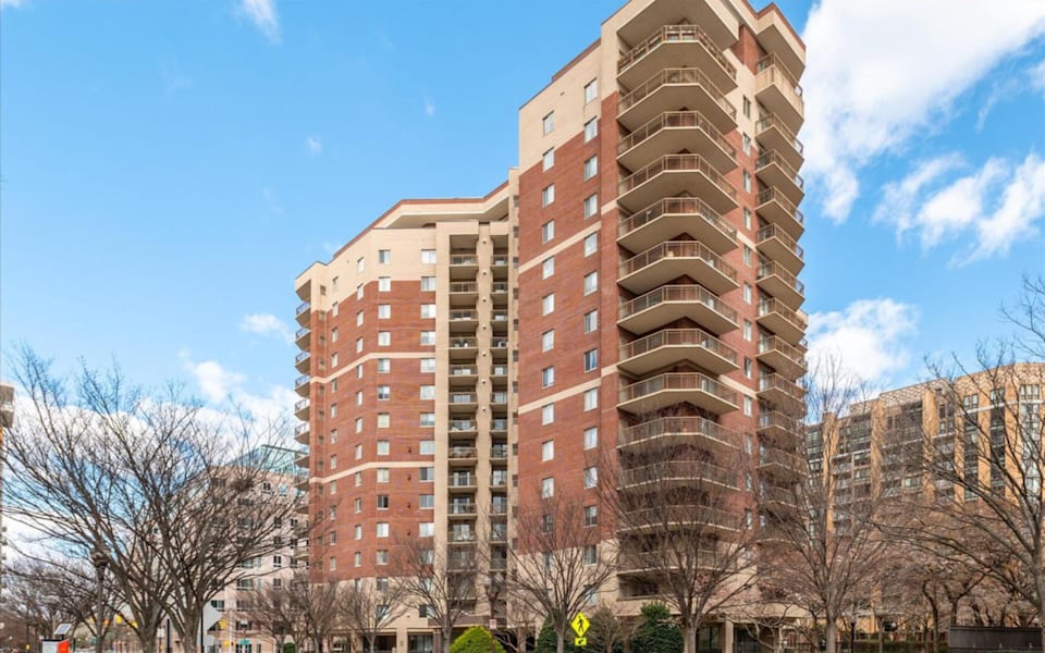 Virginia Square Condos | Developments | Keri Shull Team