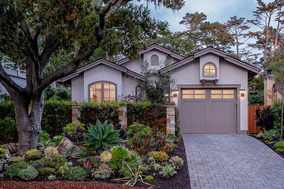 Carmel-by-the-Sea Stunner - Guadalupe 4 NE of 3rd