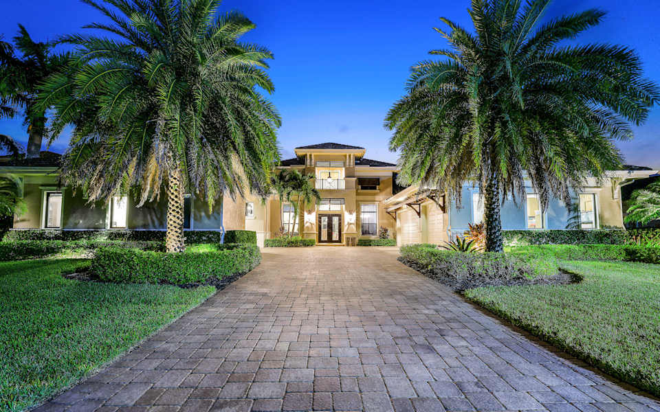 9539 Via Lago Way | Rigsby Team | Southwest Florida Realtors