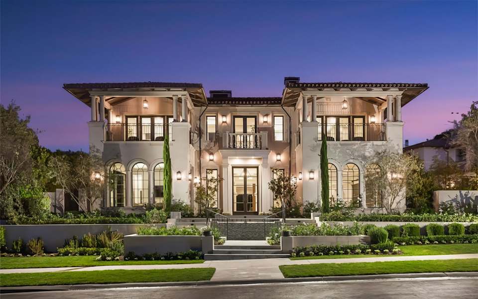 Crystal Cove | Neighborhood Guide