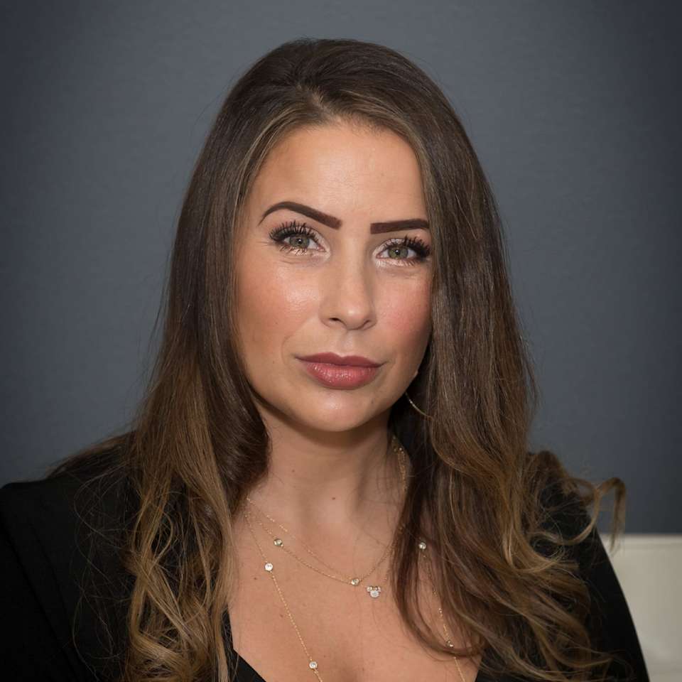 About Toni Sim | Crafted Real Estate - Team Bell