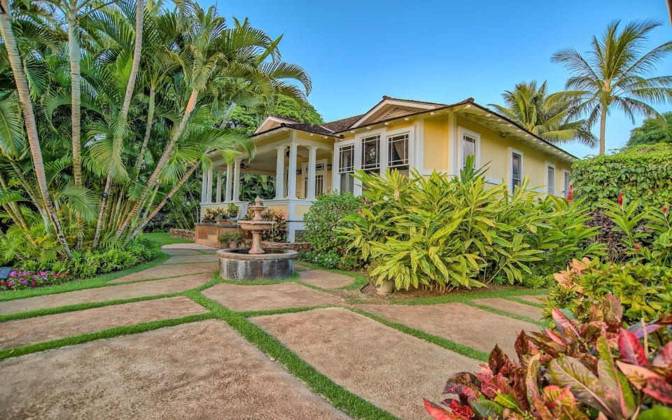 Lahaina Real Estate | Neighborhood Guide | The Marchello Team | Maui ...
