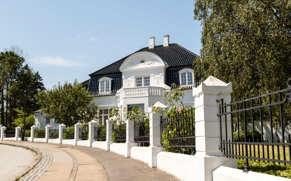 Larchmont | Neighborhood Guide | Rye Real Estate | Kim Formon