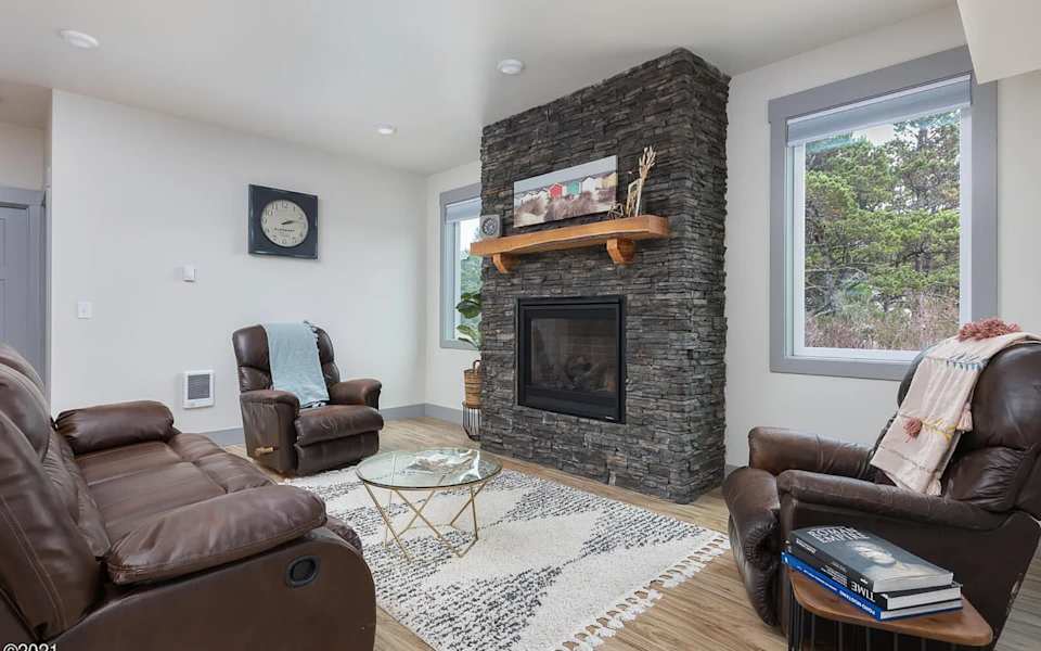 25 Steps to Putting Your Home on Airbnb | Blog | Sand & Cedar Realty