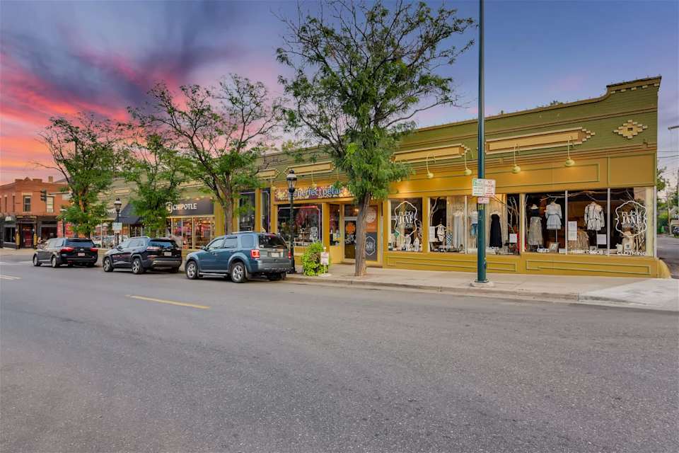 West Highland | Neighborhood Guide