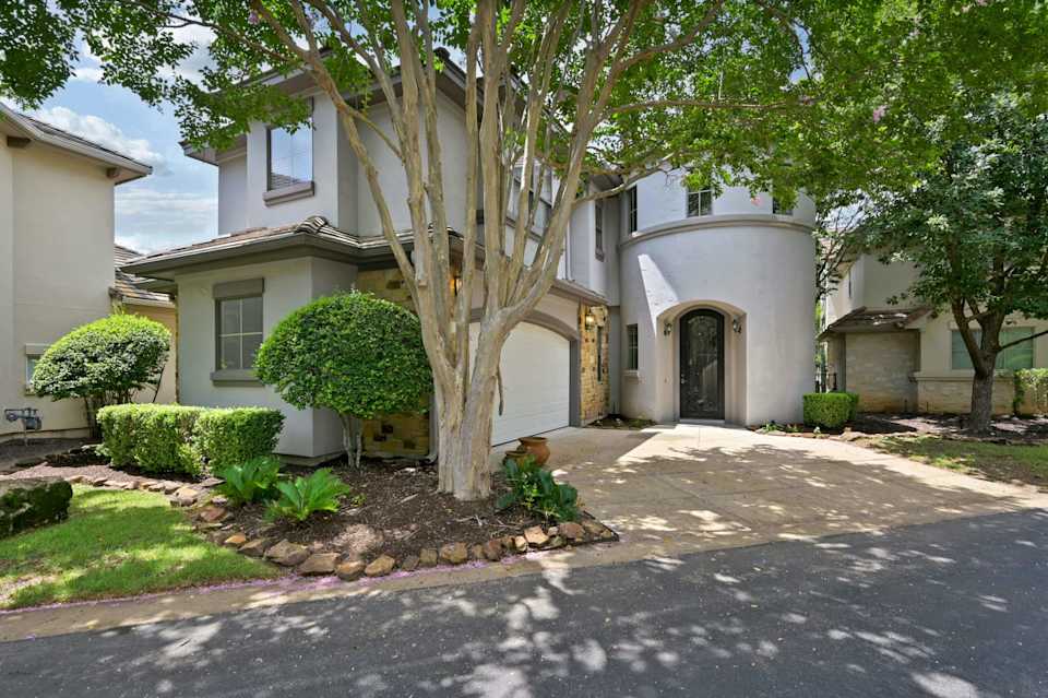 2800 Waymaker Way #20 | 3-Bedroom Townhome in Westlake